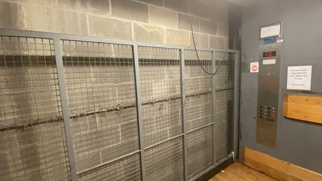 EPIC MOTOR: ICE Dry-Powered Hydraulic Freight Elevator @ JCPenney ...