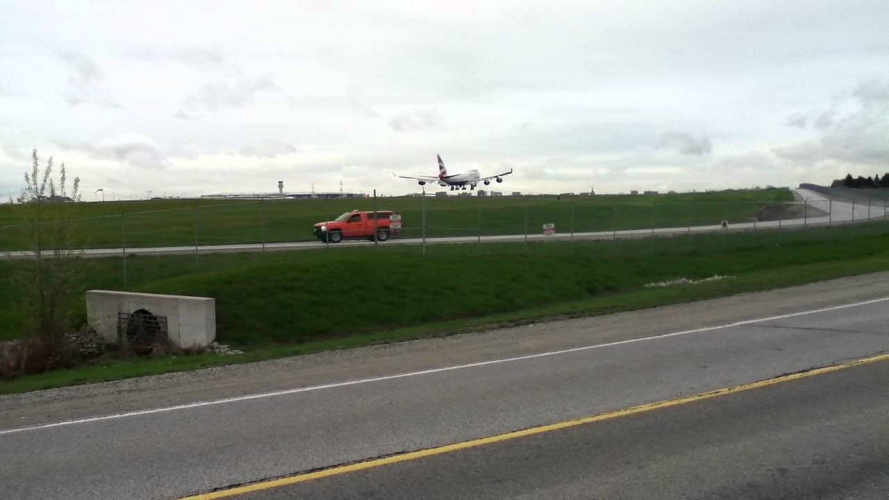 British Airways 747- 436 "Speedbird 99" Arrives Toronto (YYZ) Rwy06R ...