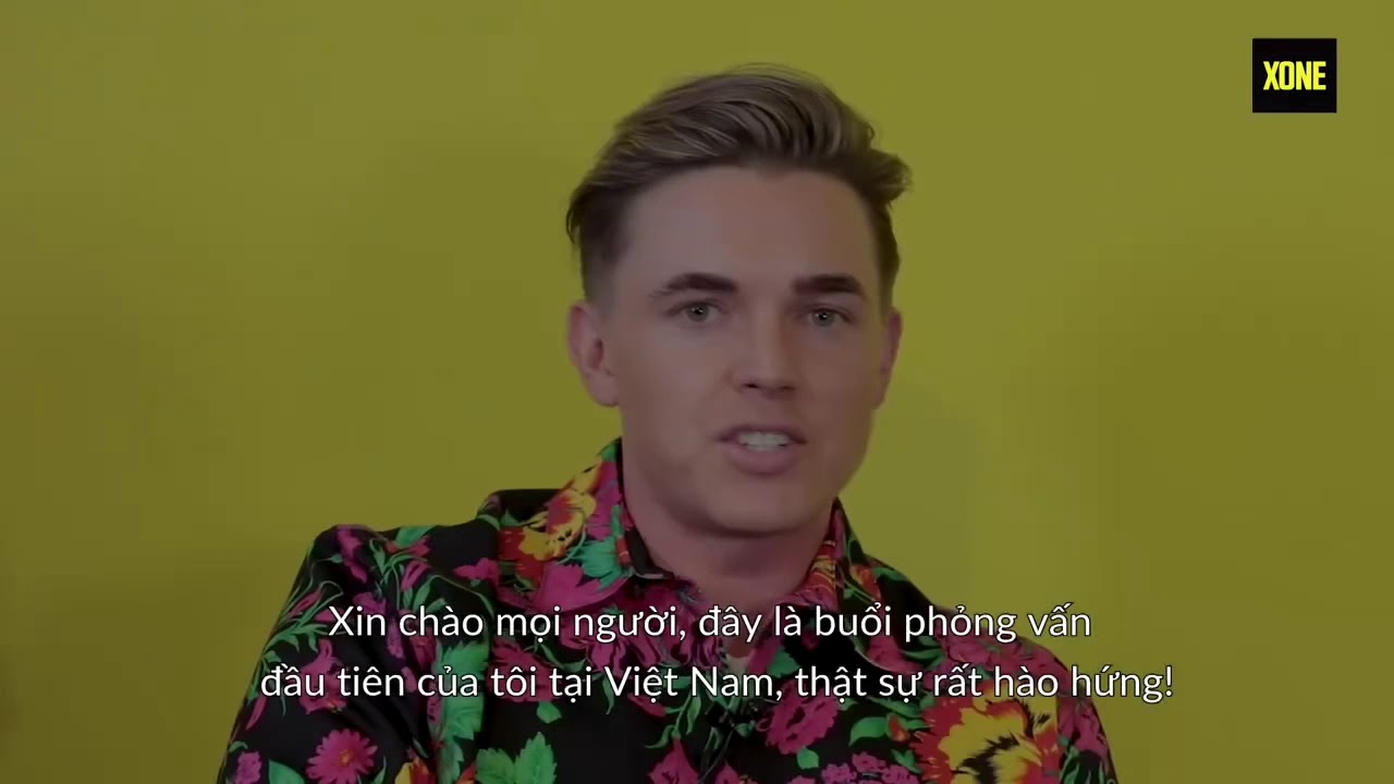 Jesse McCartney First Interview In Vietnam Xone - YouTube
