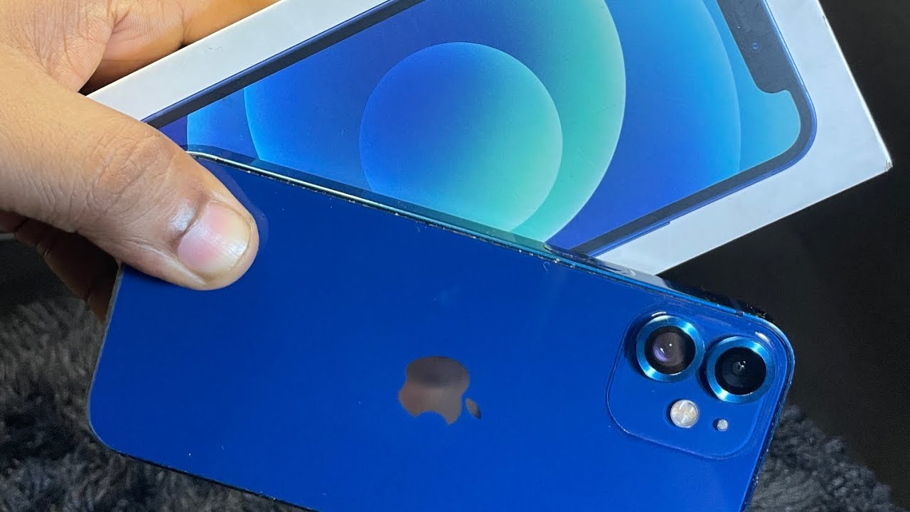 Cute IPhone 12 mini is perfect one handed phone - YouTube