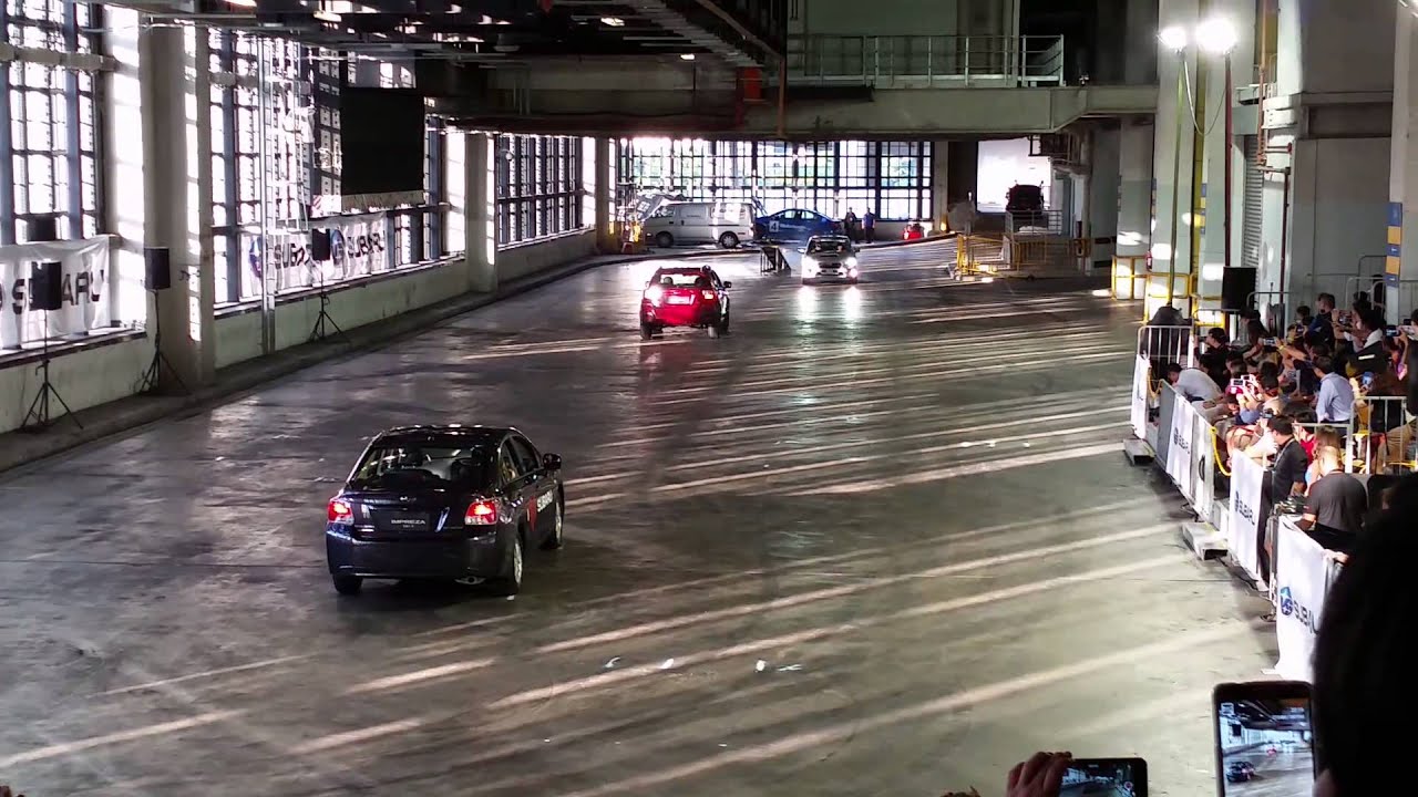 Car Dance Stunt by Russ Swift @ Singapore motor show 2015 - YouTube