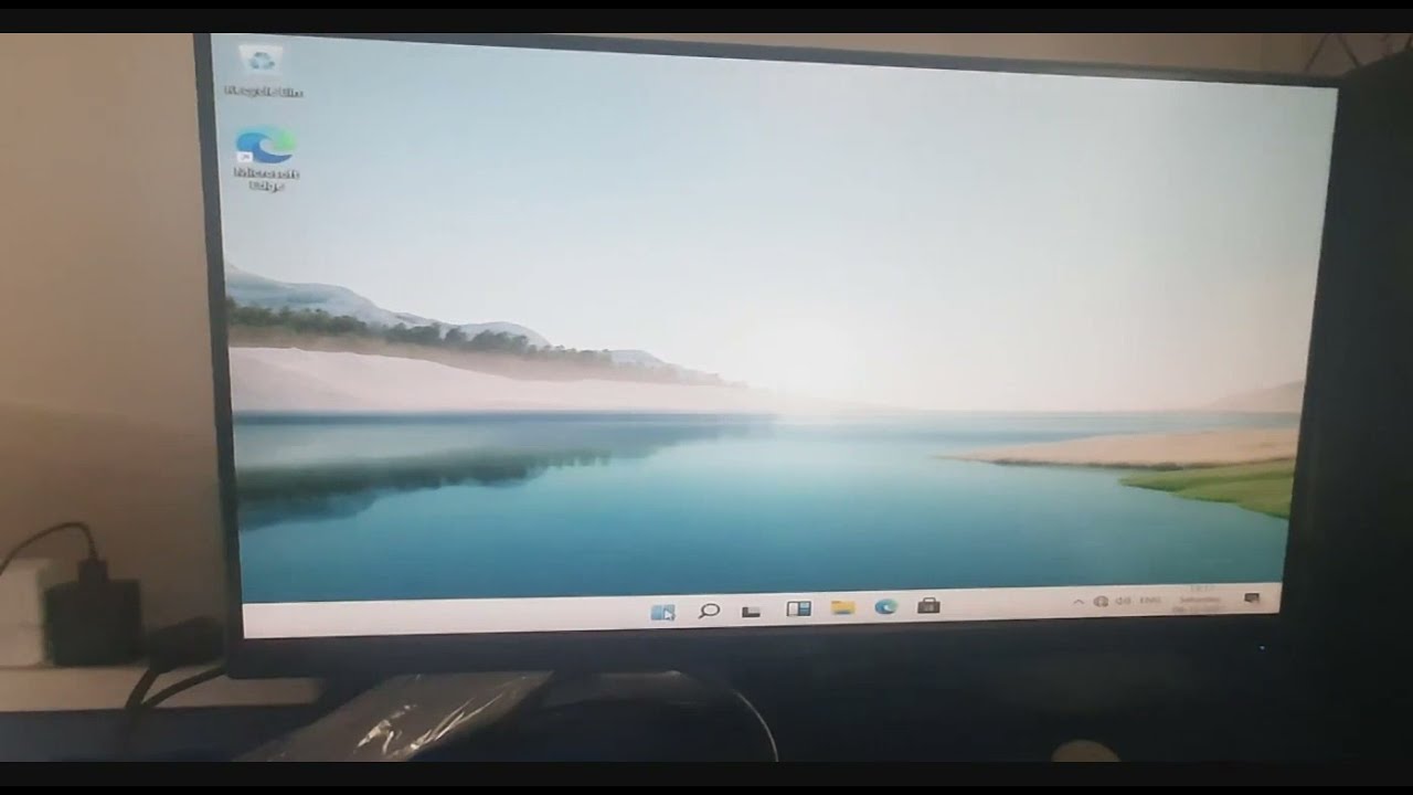 Installing Windows 11 and playing games in an old 2011 2nd generation ...