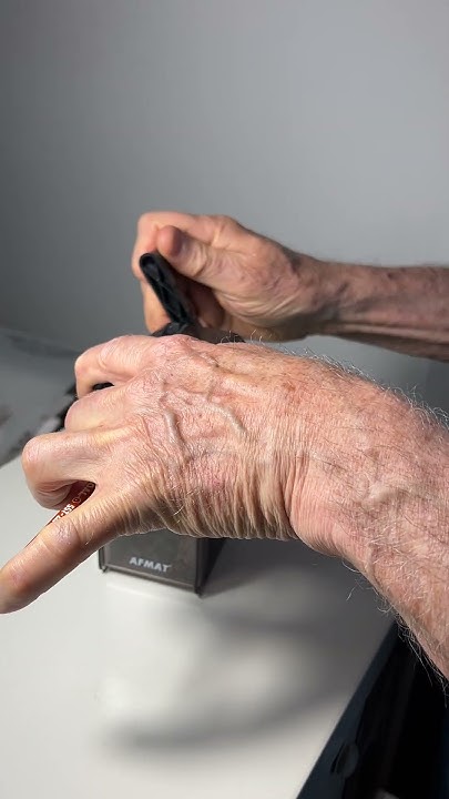 Sharpening a 2B Charcoal Pencil in an AFMAT PS10A (IMG 0777) - YouTube