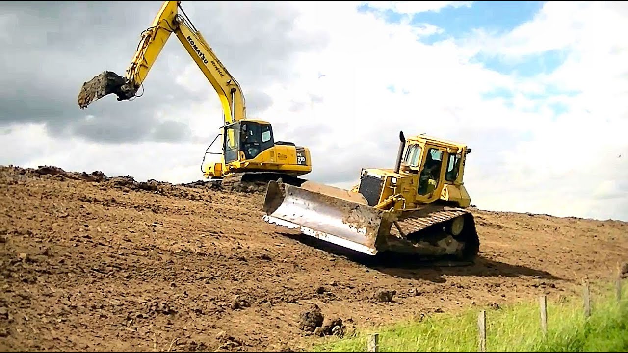 Deichbau in Völlen / Dyke Construction in Voellen (Germany) - YouTube