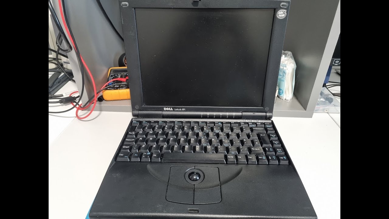 Old 2 euro DELL Latitude XPi Win95 install. - YouTube