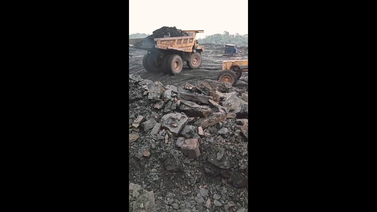 HEMM OPERATOR (Payloader and Grader machine) - YouTube