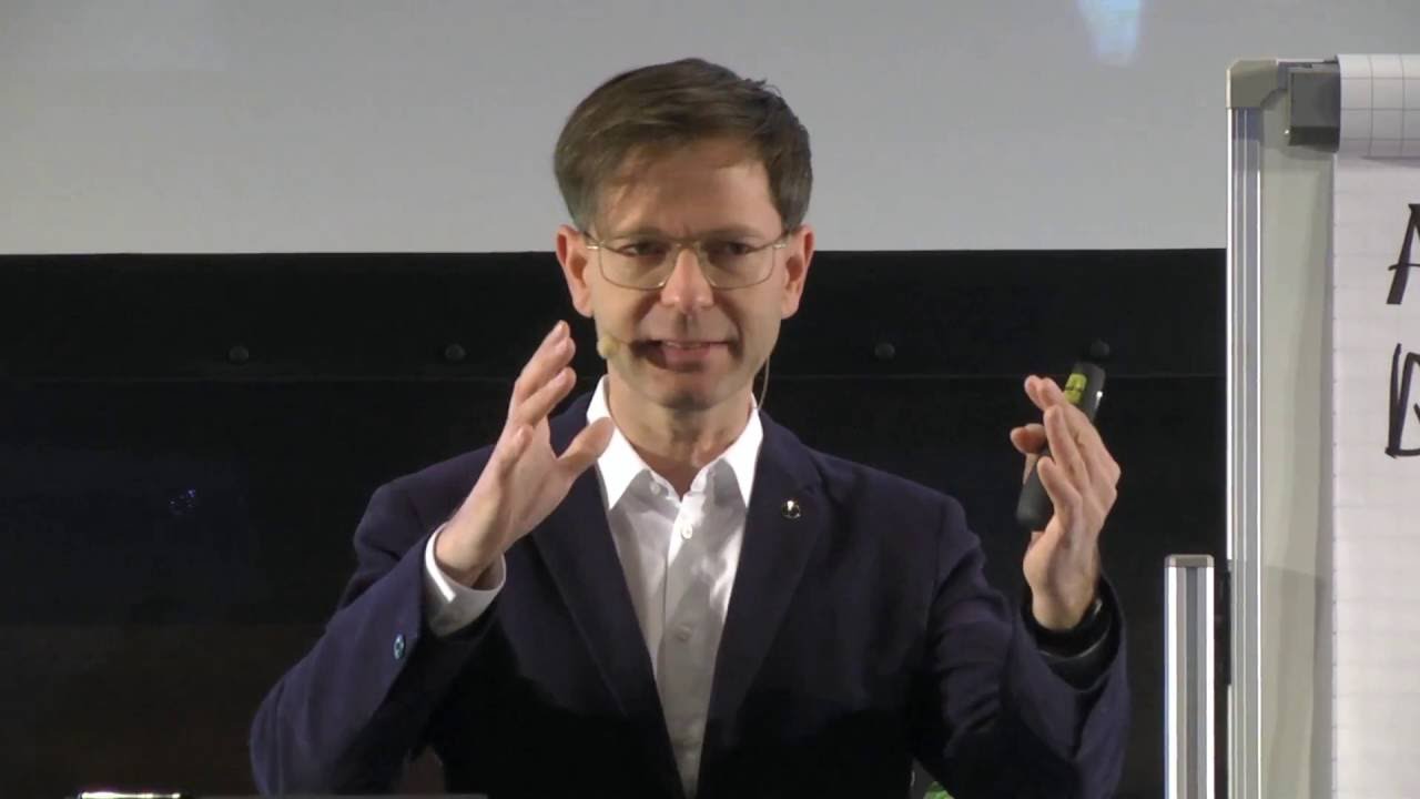 Futurist Mathias Haas - THE TREND WACHTER - on stage - YouTube