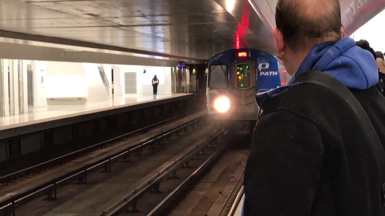 PATH PA-5 train Consists on the World Trade Center Line at World Trade ...