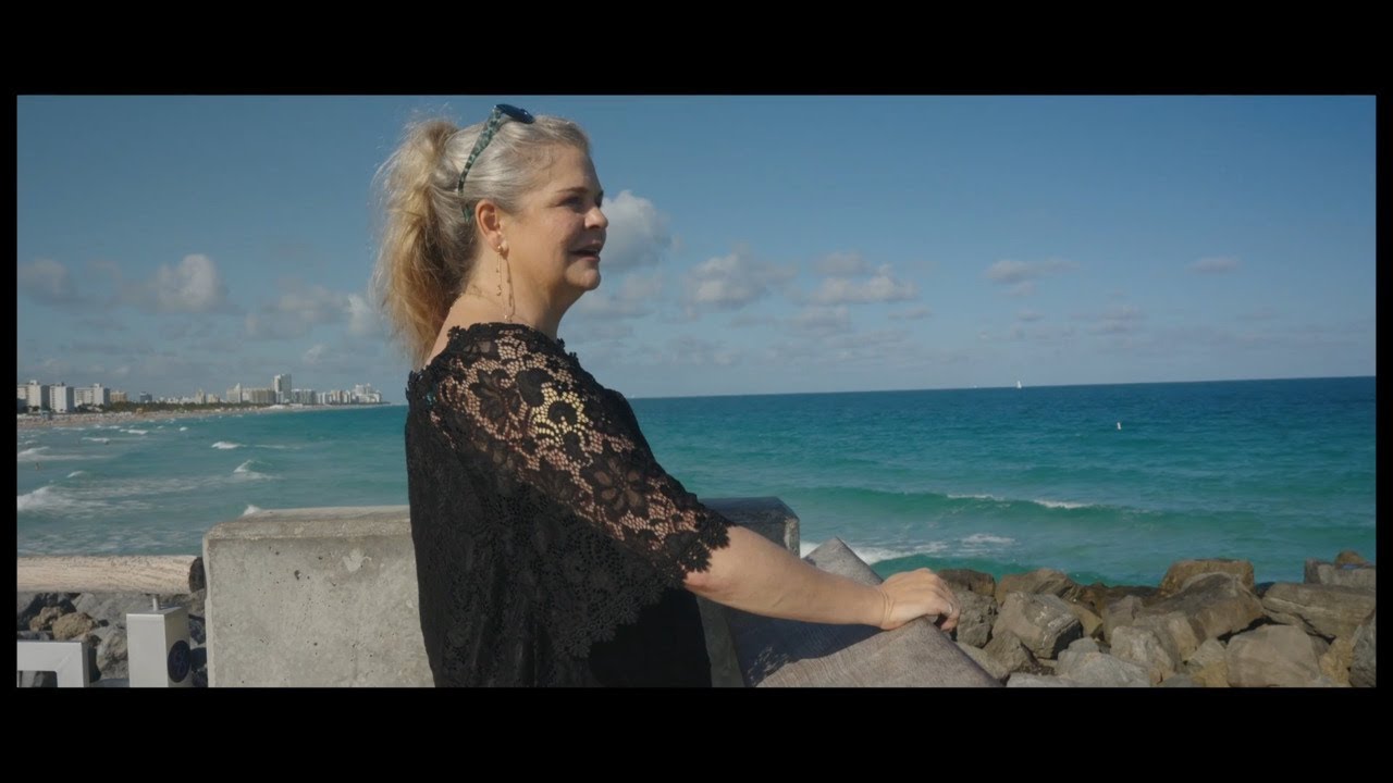 Living Life to its Fullest, Lisa’s Story - YouTube