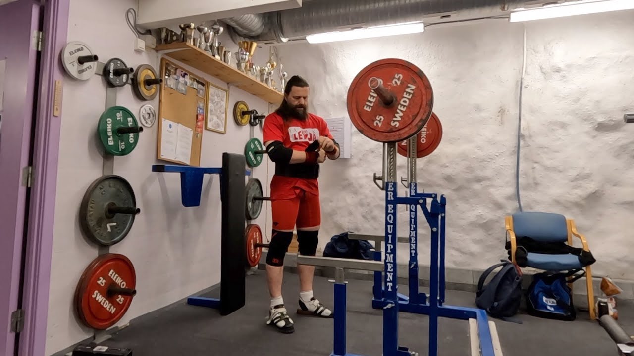 Resting By Lifting - Powerlifting Recovery Week - RTS Week 33 - YouTube