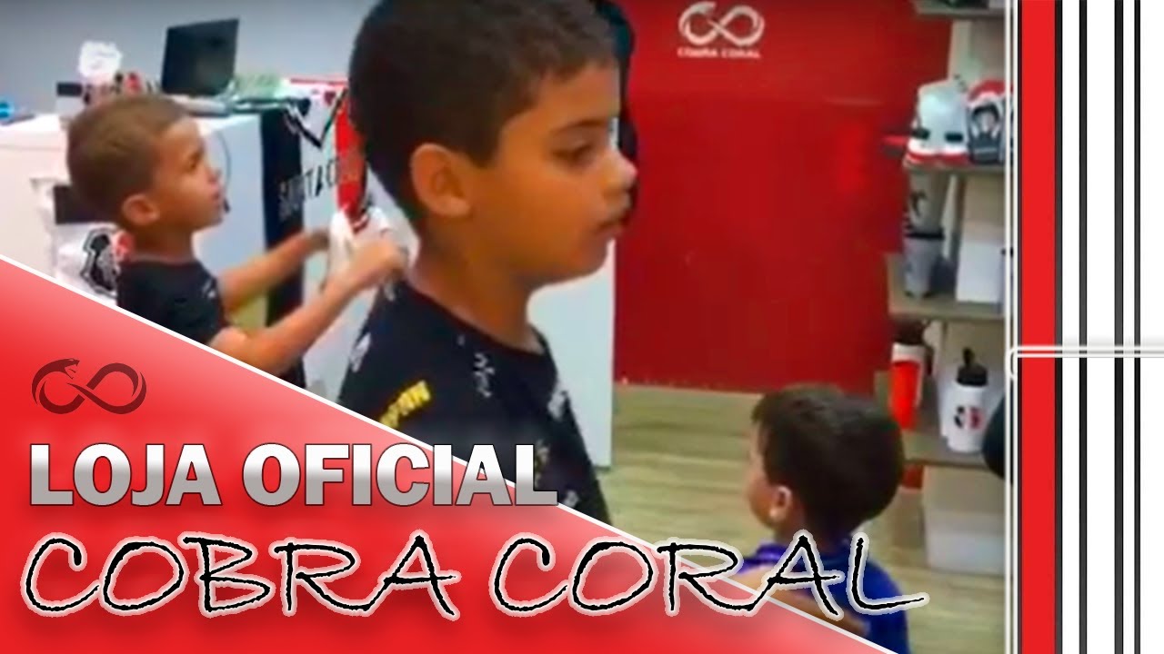A LOJA OFICIAL DO TIME SANTA CRUZ É ASSIM - SHOPPING GUARARAPES ⚽ - YouTube