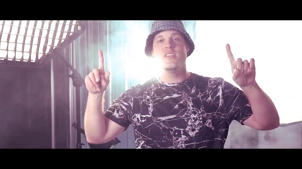 Robbie G - Cheers 2 U ft. 80 Empire (OFFICIAL VIDEO) - YouTube