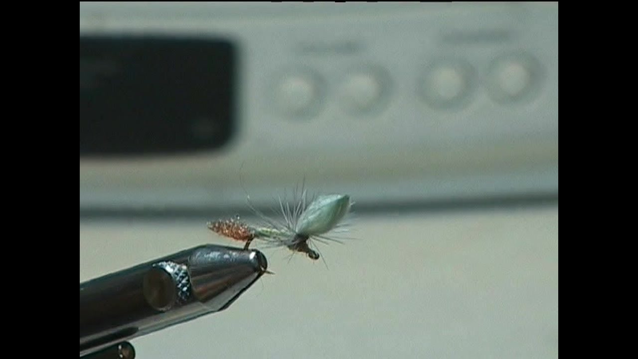 How to tie PMD Mayfly Puff Emerger with JDs friend Chris Williams ...