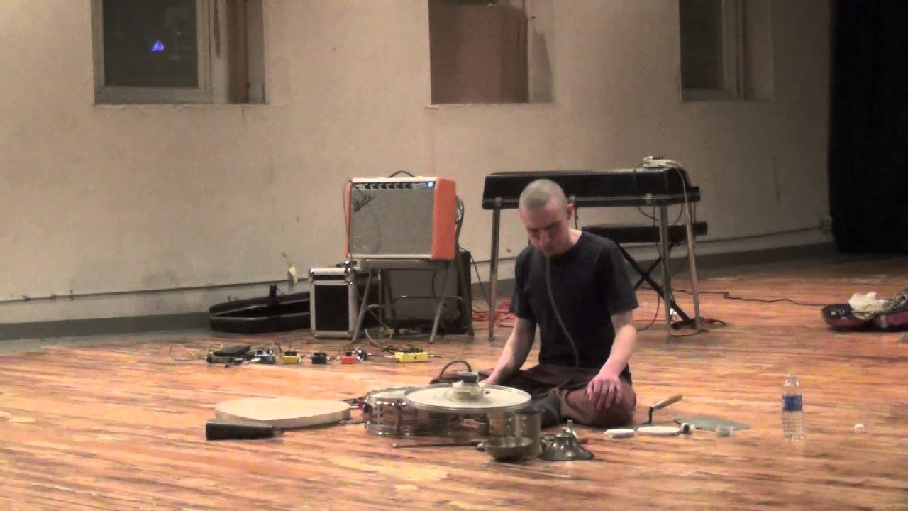 Ben Bennet solo at H-O-T in March 2014 - YouTube