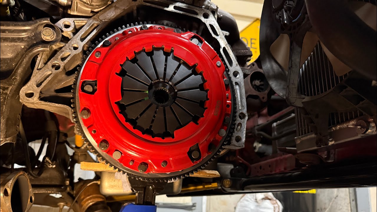 92 Civic Hatchback: Clutch Install - YouTube