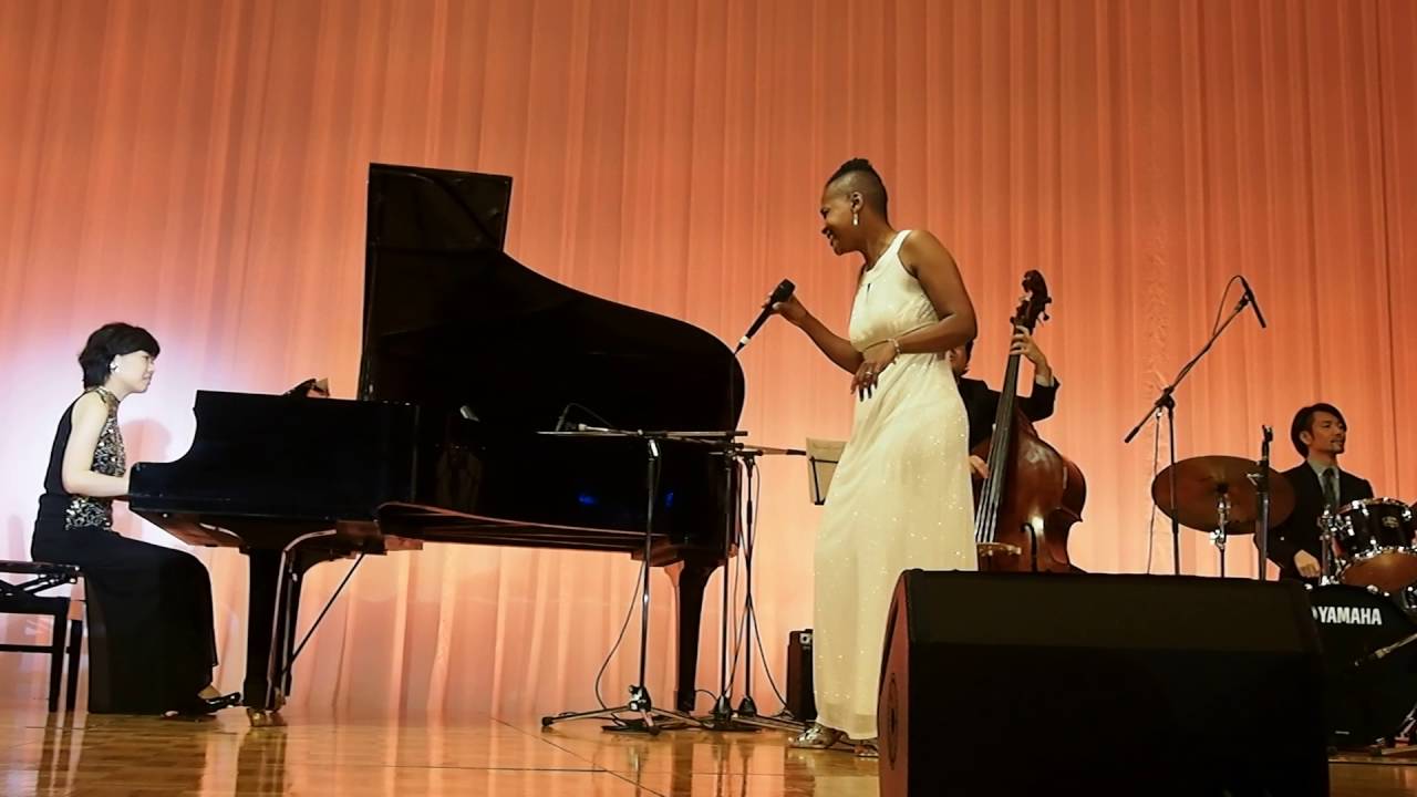 LaVon Hardison - Honesuckle Rose - YouTube