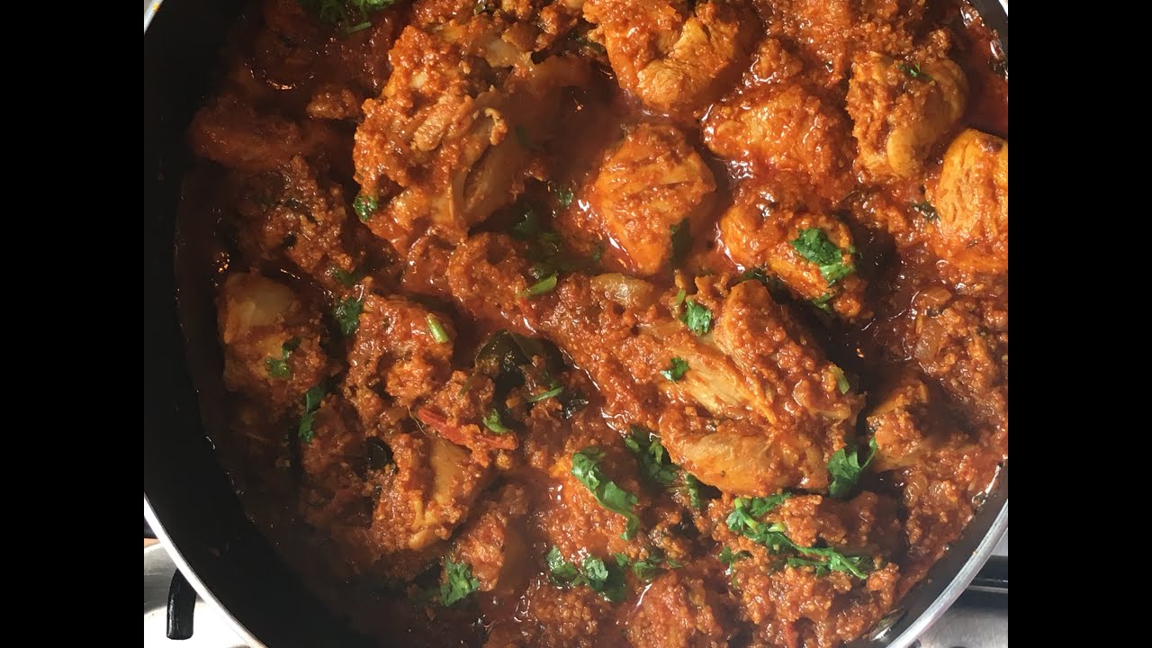 MANGALOREAN SUKKA CHICKEN - YouTube