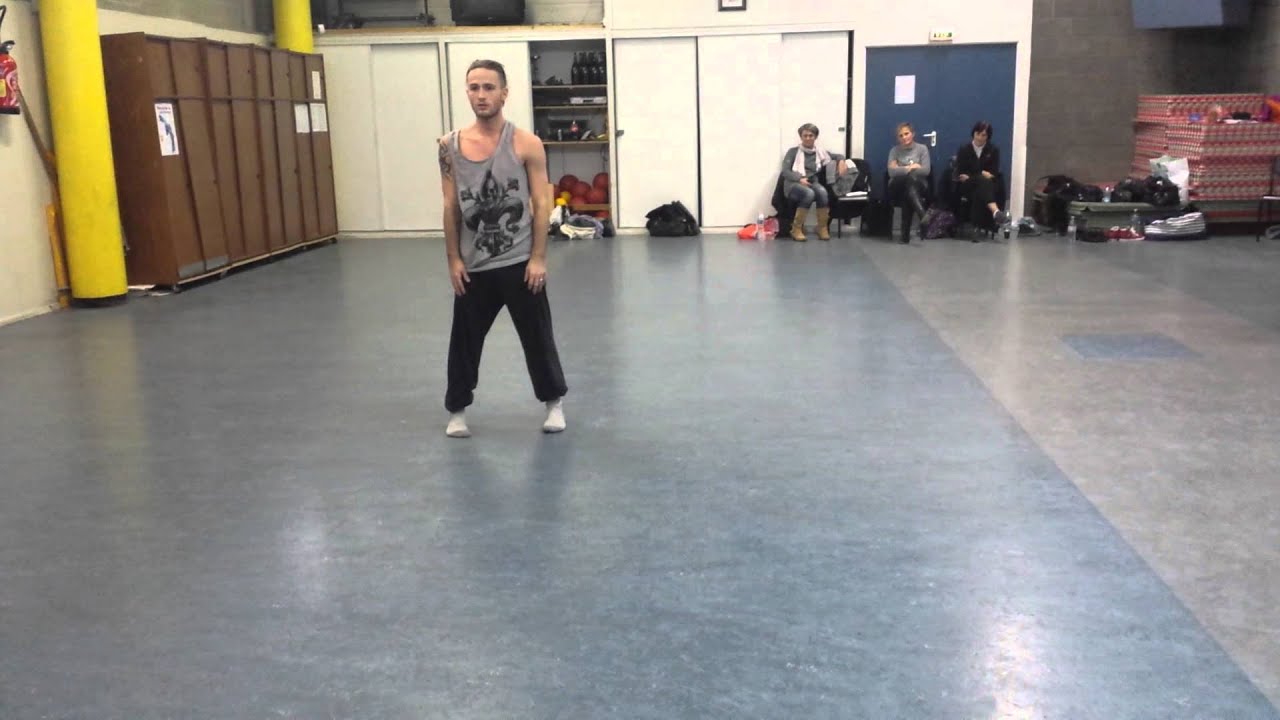 Extrait Jess Bourgeois Stromae - YouTube