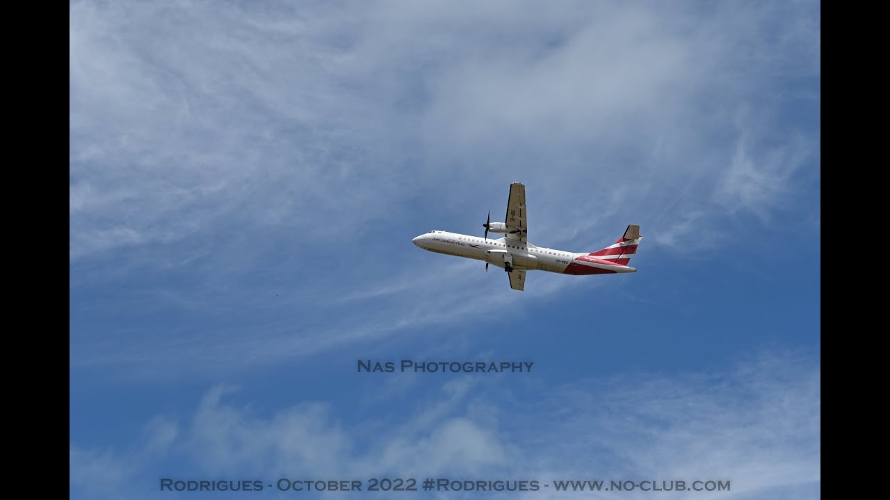 ATR Air Mauritius View at night Mauritius - YouTube