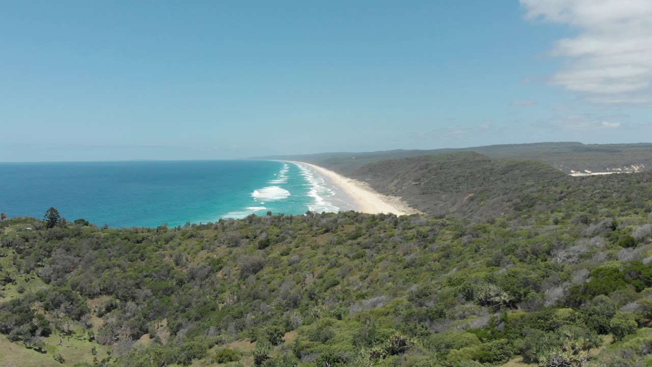 Double island point lighthouse/rainbow beach - YouTube