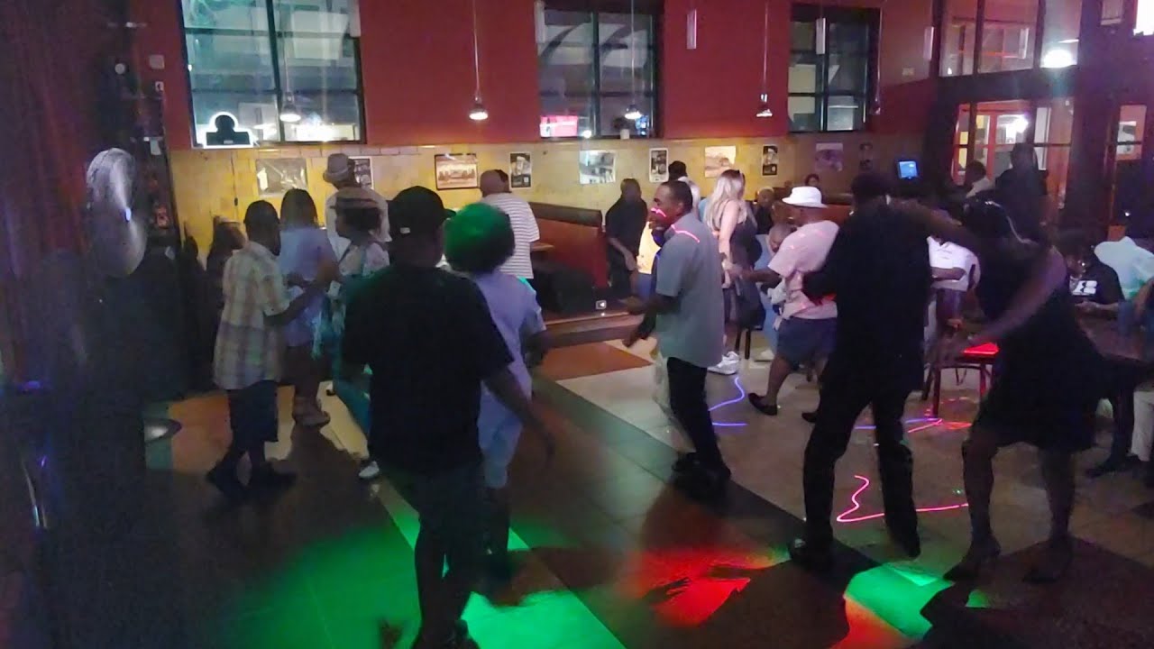 SENIOR FUN💗2💗DJ RICK at the FIRE HOUSE RESTAURANT in SILVER SPRING, MD💗 ...