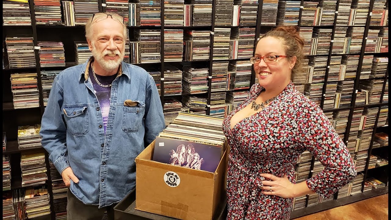 Vinyl Records - Stinky, Stank & Rocking - YouTube