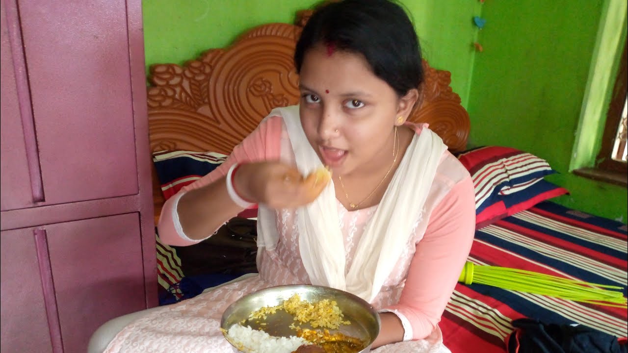 দিদা আমার জন্য সর্ষে ইলিশ রান্না করলো | Dida amar jonno sorshe elish ...