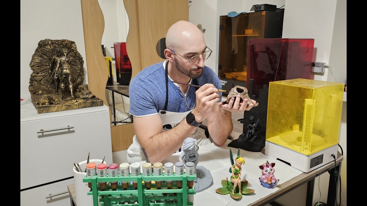Modélisation 3D personnalisée de figurine imprimée en résine et peinte ...