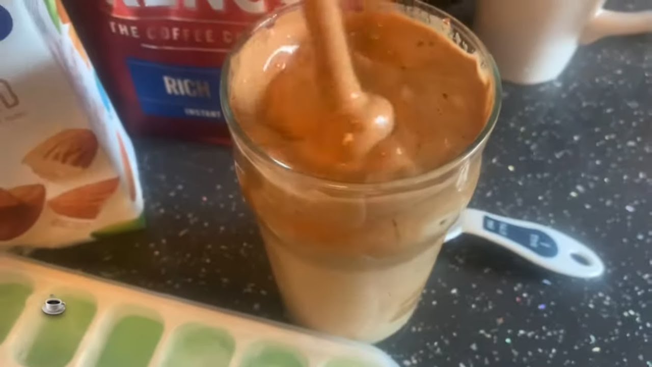 RECEPT: Kremasta ledena kafa - Ice Coffee - YouTube