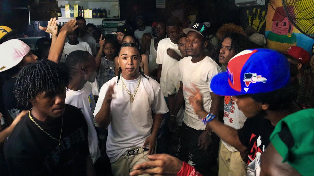 CHAKI BLEY - EXTRAVAGANTE (VIDEO OFICIAL) - YouTube