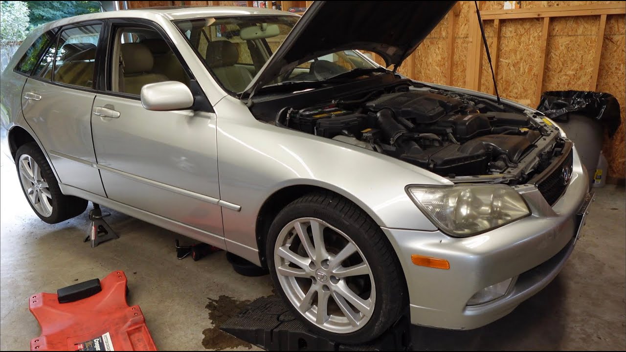 Finishing the LEXUS IS300 WAGON Flip Car! (HUGE PROFIT) - YouTube