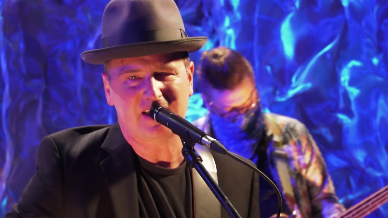 VashonLIVE presents Danny Newcombe Live@Studio performing Dawn In Japan ...