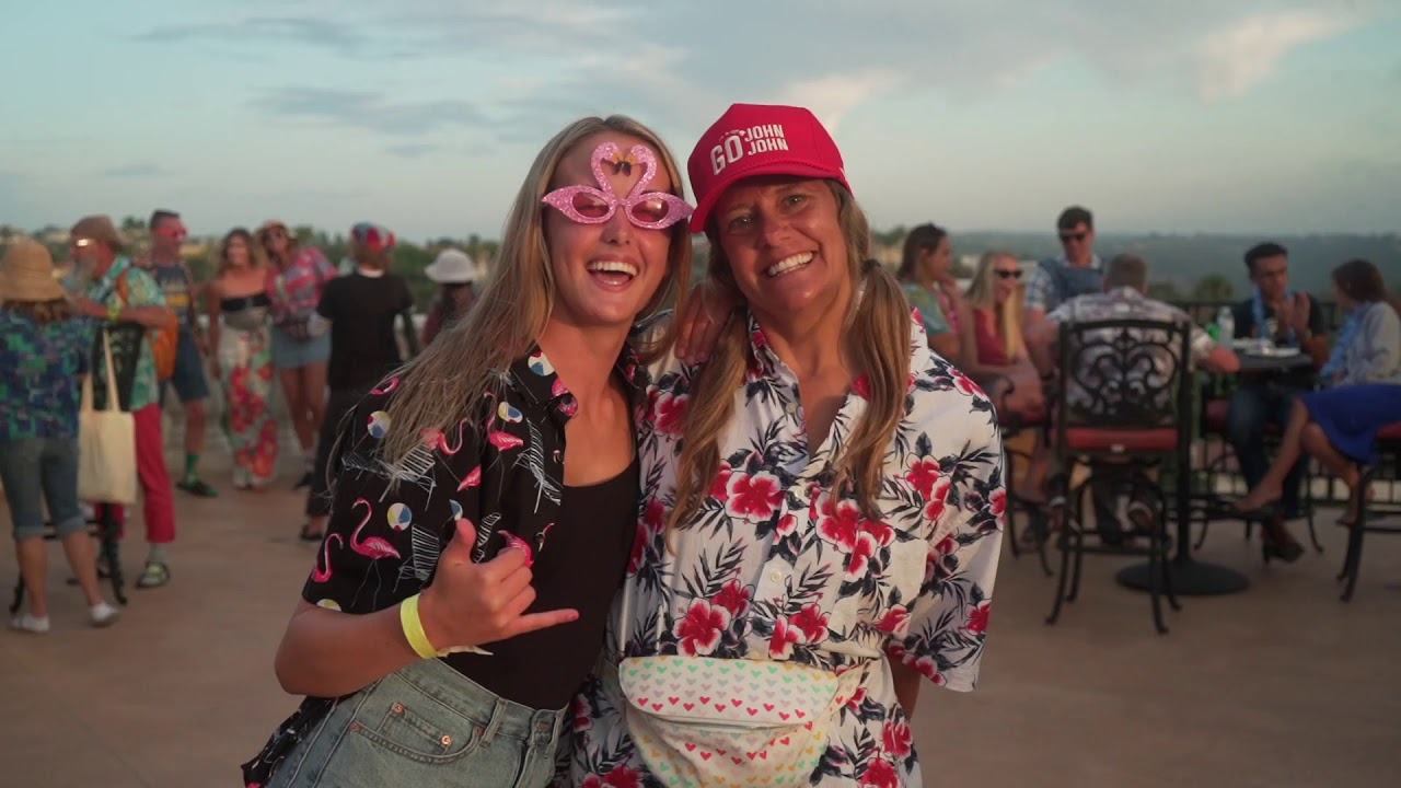 TACKY TOURIST VIBES - YouTube