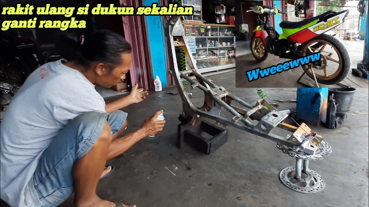 Rakit motor road race Satria 2t 125 std. - YouTube