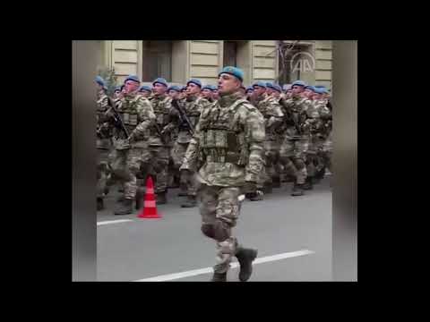 türk komandosu bakü sokaklarını inletti