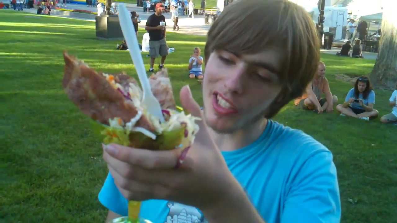 Casey Vlogs at WJF7 - Day 1 - YouTube