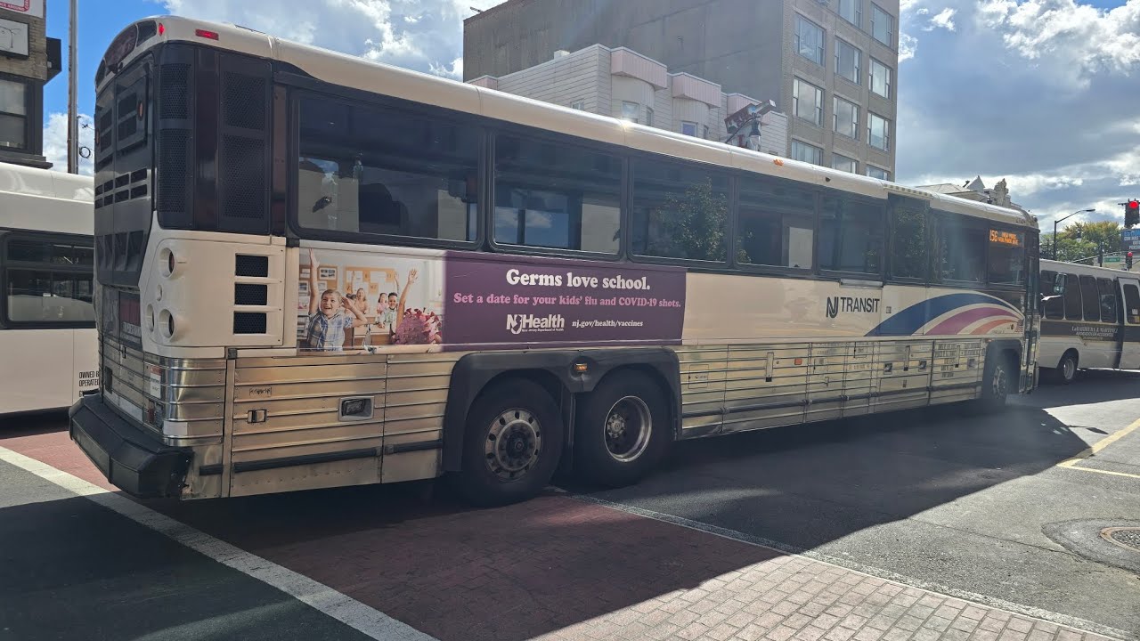 NJ TRANSIT 156 NEW YORK VIA PARK AVE (MCI D4500CT 21124) - YouTube