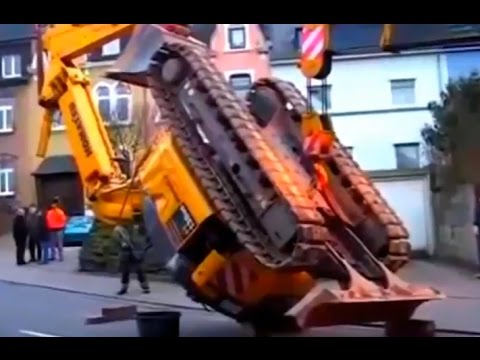 Heavy equipment accidents caught on tape#60 / construction excavator ...