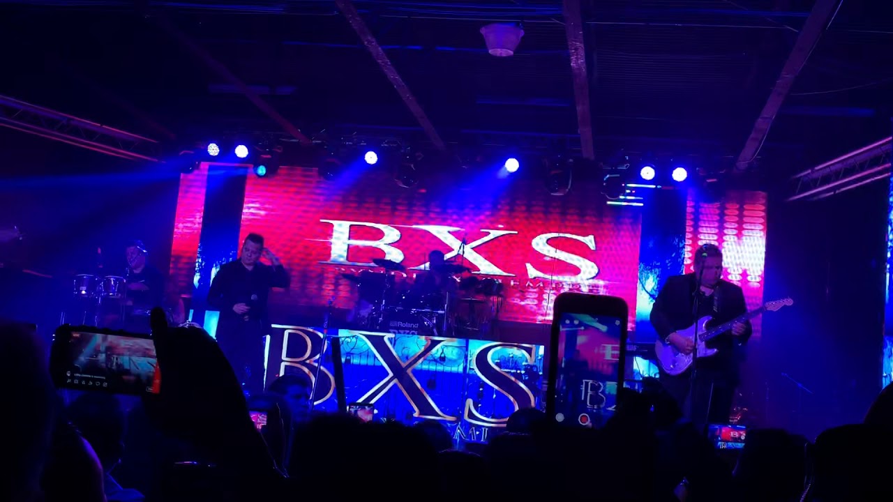 BXS Brindis por siempre - YouTube