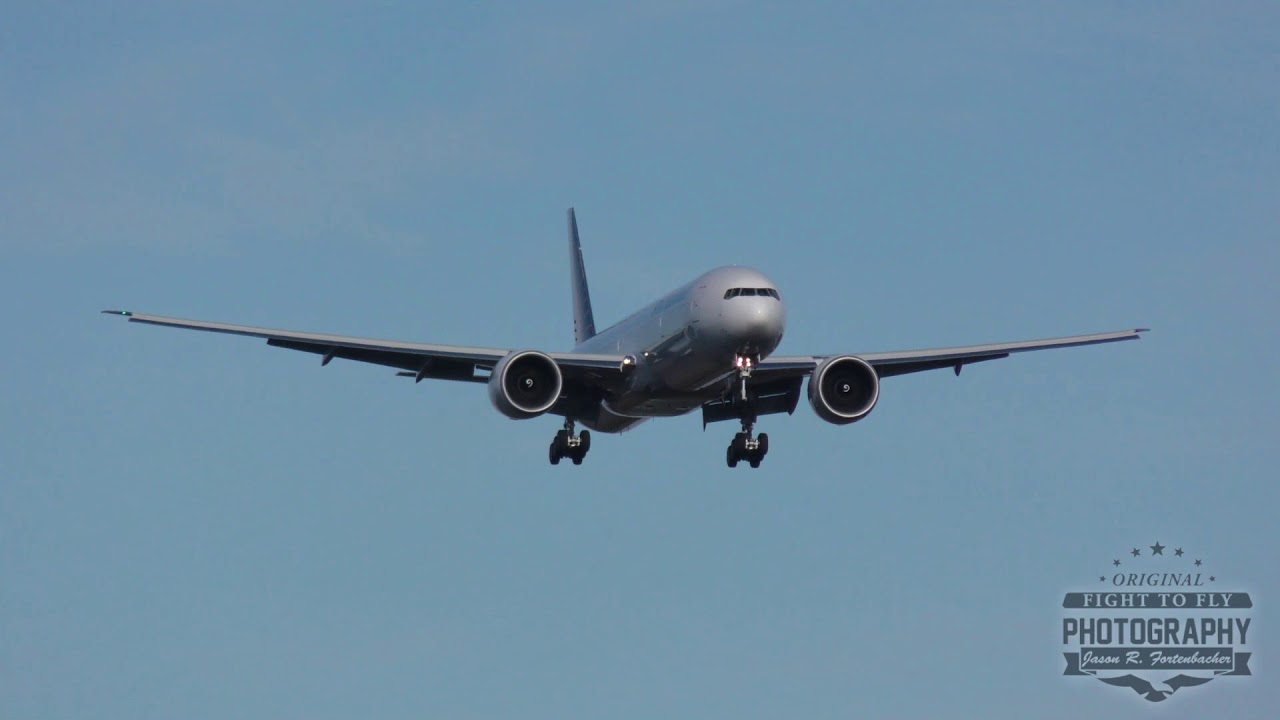 Philippines Boeing 777 Landing - Paine FIeld - Test Flight - YouTube