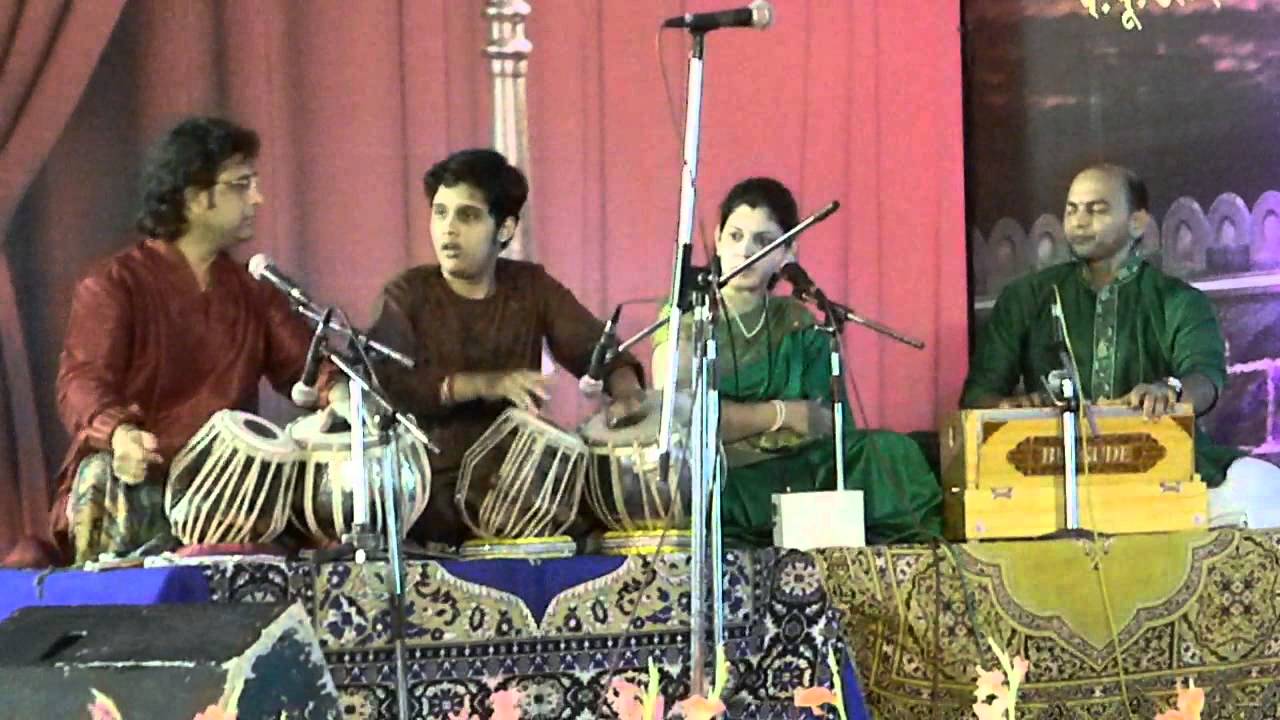 Pt.Mukundraj Deo and Rohit Deo (intro piece) - YouTube