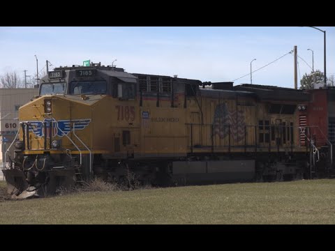 UP #7185 & CN #8019 on M336 Wye Job - March 29th, 2024 - YouTube