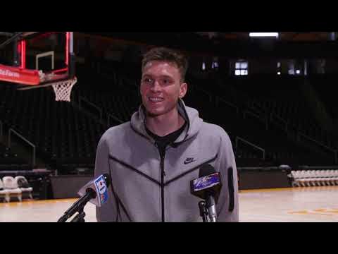 Tennessee Forward Dalton Knecht Recaps Maui Invitational | Rocky Top Insider - YouTube