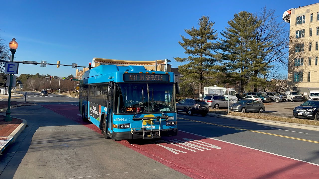 Montgomery County Transit Ride On 2016 Gillig Low Floor Advantage CNG ...