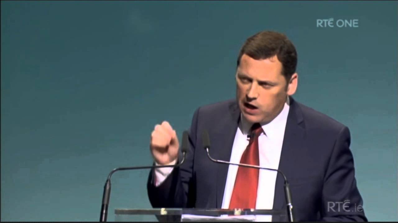 Barry Cowen addresses Ard Fheis 2015 - YouTube