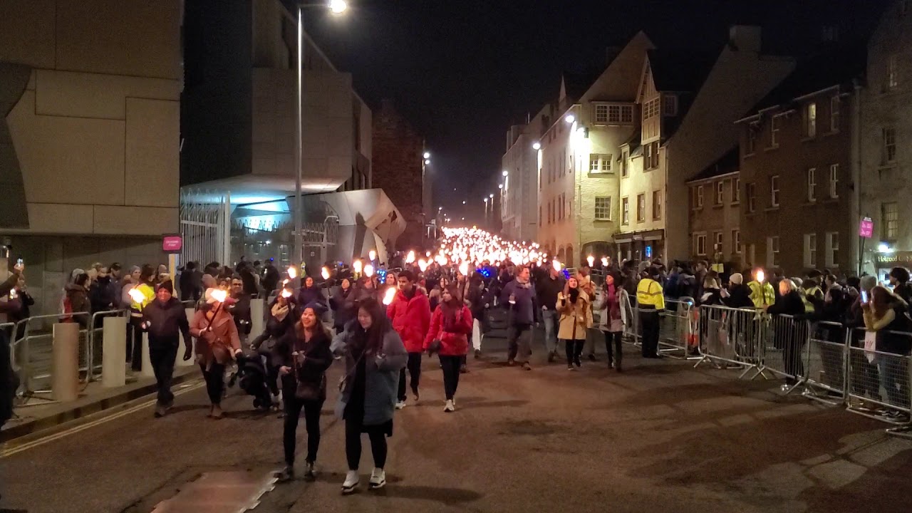 Hogmany Torchlight Parade Edinburgh Scotland Jan 2019 - YouTube