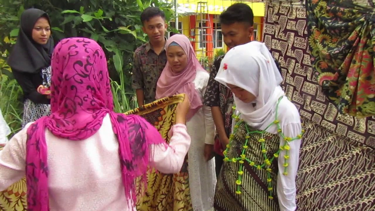 Tingkeban 7 bulanan - YouTube