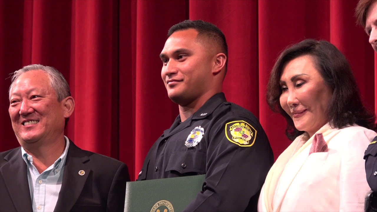 Honolulu Police Departments 186th Police Recruit Class Graduation - YouTube