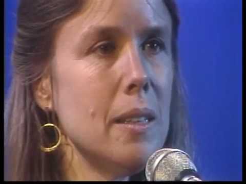 Kate Wolf & Nina Gerber 'These times we're living in. - YouTube