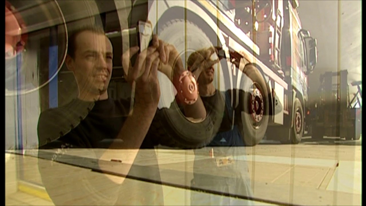 Building SY ATHOS - YouTube